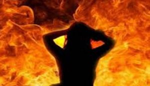 Qatari woman sets fire to herself inside Kuwait embassy in Doha ...