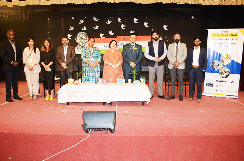 GIS students interact with career counsellors - Times Kuwait