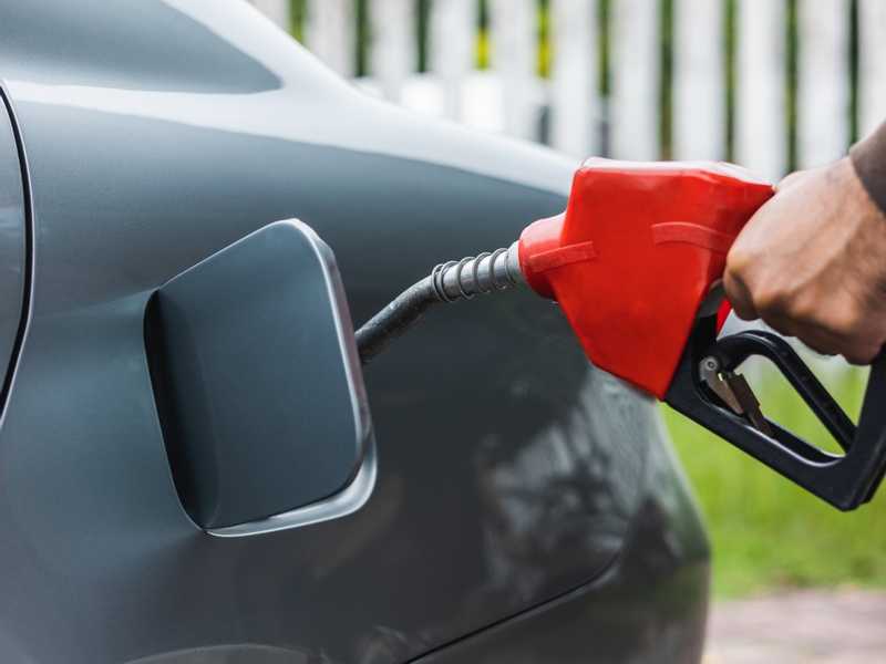 Kuwait set to increase gasoline prices for expatriates - Times Kuwait