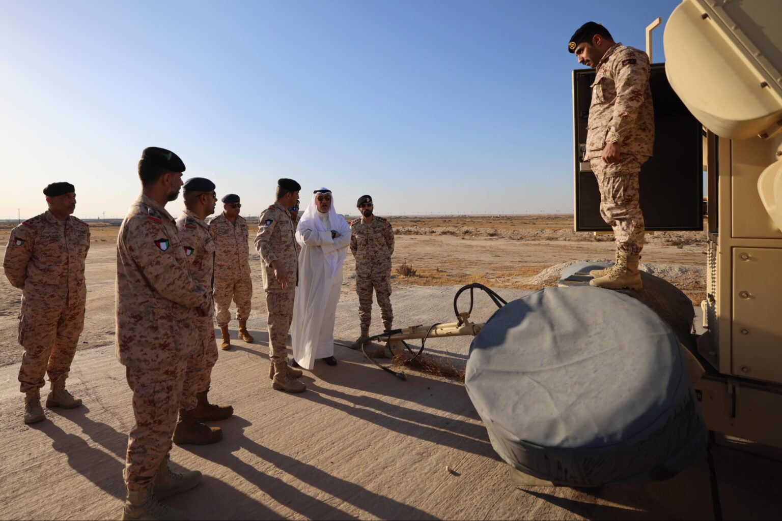 Kuwait Minister of Defense visits sites of the Air Force - Times Kuwait