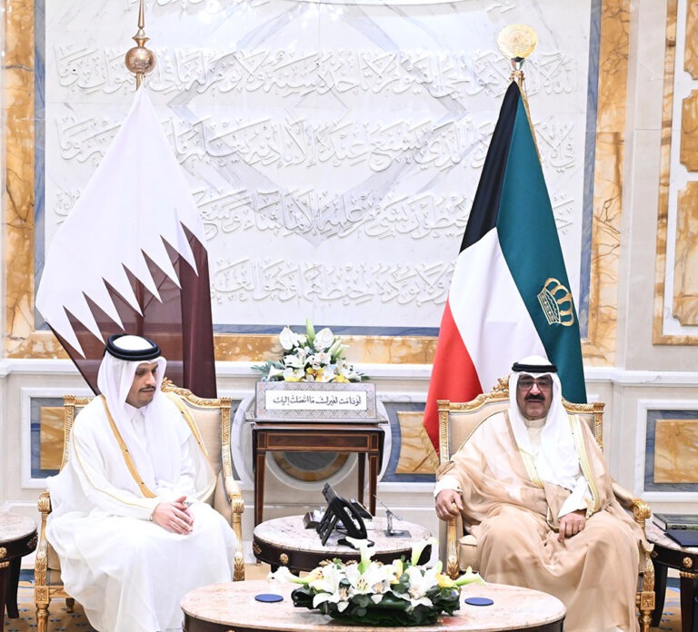 HH the Amir receives letter from Qatari Amir delivered by PM Sheikh ...
