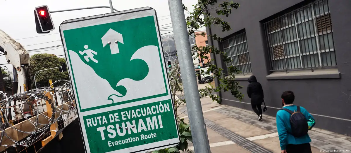 Mass tsunami alerts after 8.8 quake off Russia rattles Pacific Rim - Times Kuwait