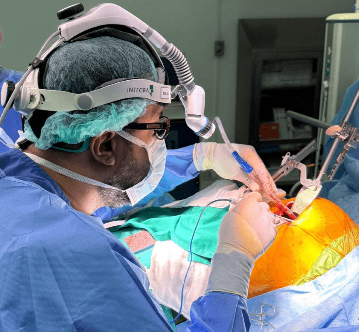 Dr. Mohammed Al-Ayyar performs historic cardiac surgery in Kuwait ...