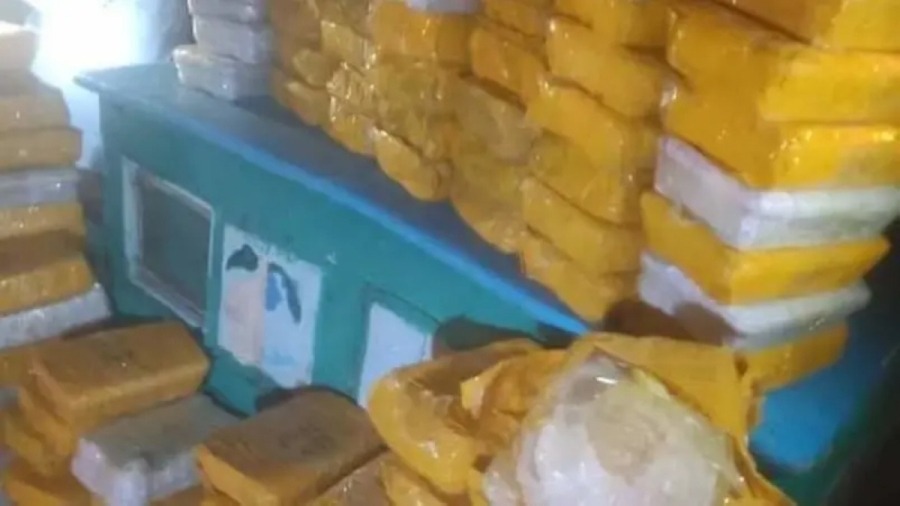 Pakistani naval forces seize nearly $1 billion drugs during Arabian Sea ...