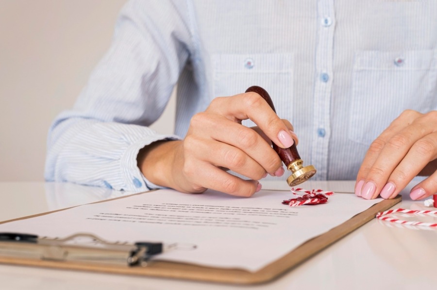 Kuwaiti retirees must provide clearance certificates before switching ...